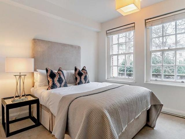 Pelham Court SW3 2 bed flat to rent £4,550 pcm £1,050 pw