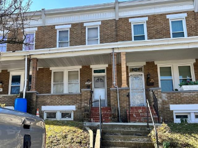 Pelham Ave