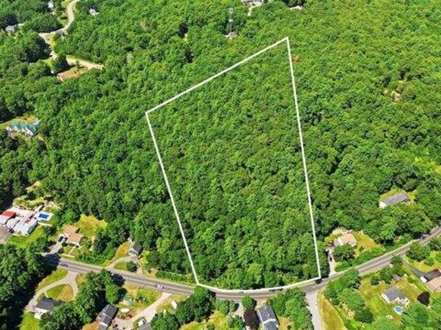 Pelham NH 03076 104788261