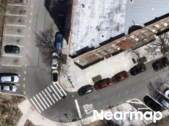 Pelham Pkwy N Apt 216