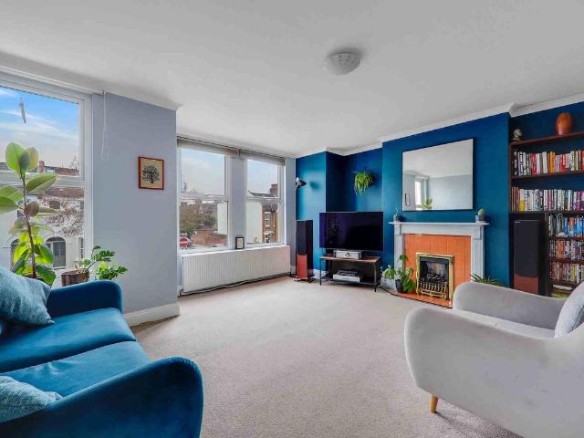 Pelham Road, Beckenham BR3, 2 bed flat to rent, £1,925 pcm | PrimeLocation