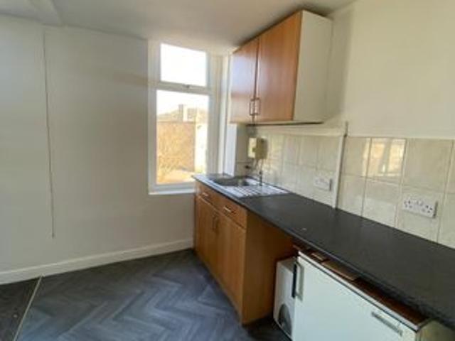 Pelham Road, Bradford BD2, studio to rent 69603300 | PrimeLocation