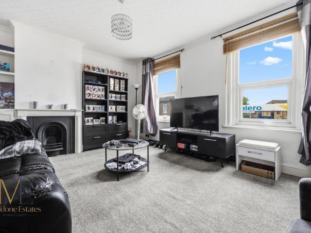 Pelham Road South, Gravesend DA11 2 bed apartment to rent £1,550 pcm £358 pw