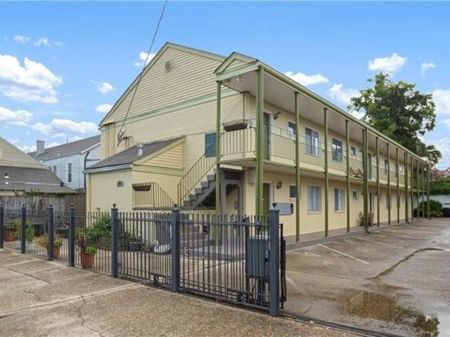 Pelican Ave Apt G, New Orleans, Condo For Sale