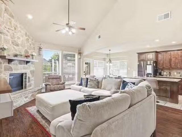 Pelican Drive