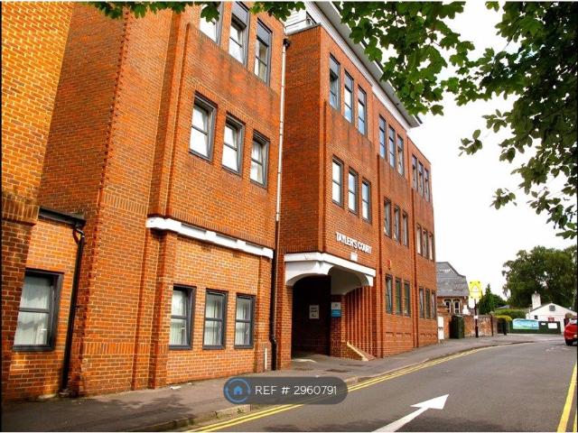 Pelican Lane, Berkshire RG14, 2 bed flat to rent, £1,450 pcm | PrimeLocation