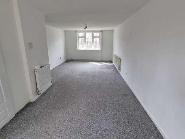 Pell Court, Lumbertubs, Northampton, NN3