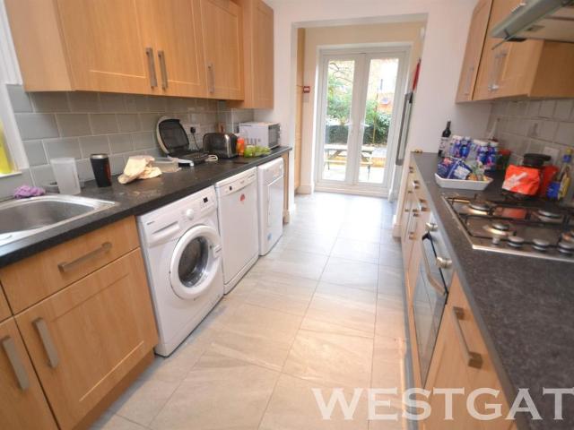 Pell Street, Reading RG1, Room to rent, £575 pcm | PrimeLocation