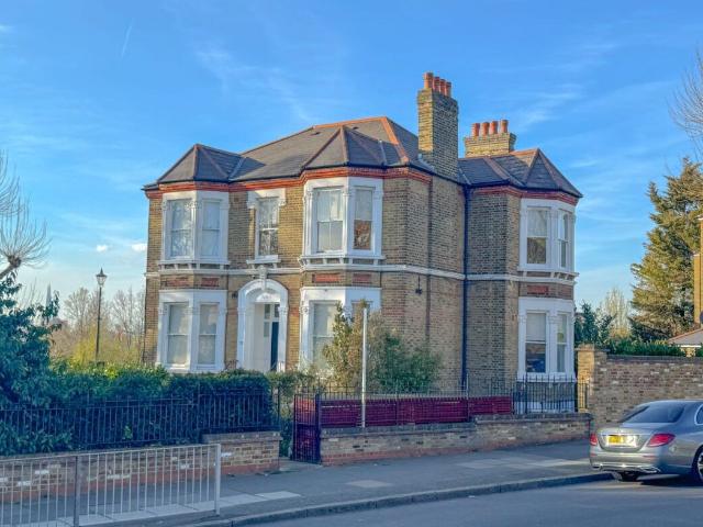 Pepys Road, London SE14, 1 bed flat to rent, £1,902 pcm | PrimeLocation