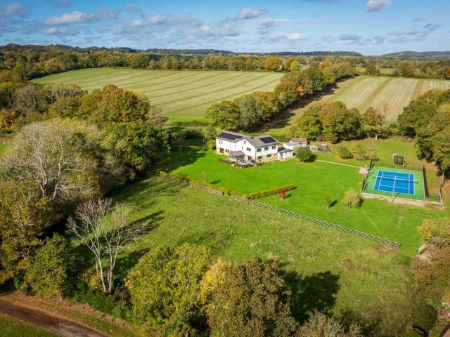 Pepperbox Lane Bramley GU5 7 bed detached house to rent £11,000 pcm £2,538 pw