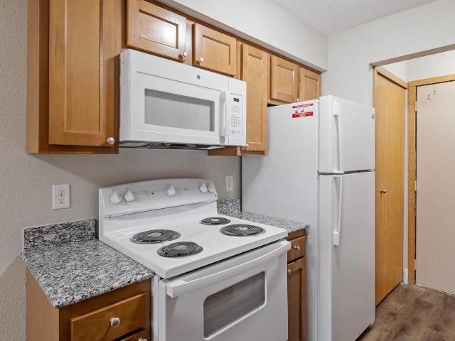 Peppercorn Apartments 2 Bedroom Apartment for Rent at 3475 Woodward Ave Sw, Wyoming, MI 49509