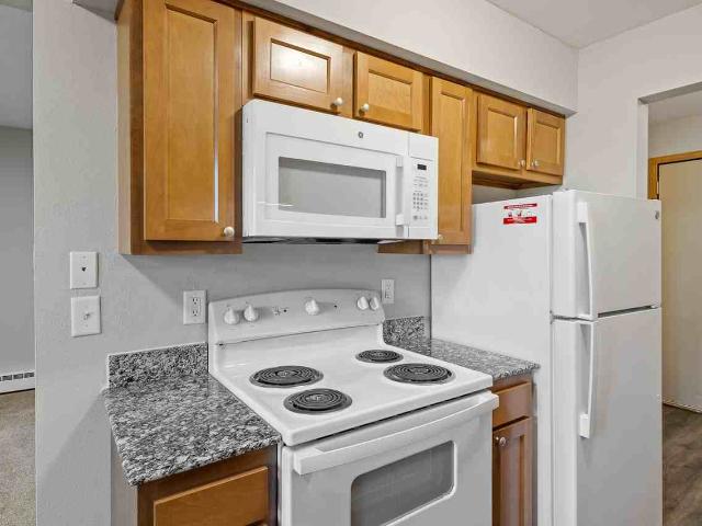 Peppercorn Apartments 2 Bedroom Apartment for Rent at 3475 Woodward Ave Sw, Wyoming, MI 49509
