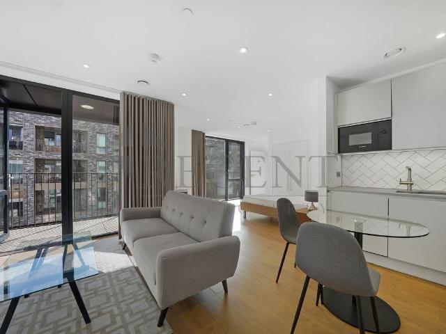 Peppercorn Court, Aberfeldy Village E14, Studio to rent, £1,800 pcm | PrimeLocation