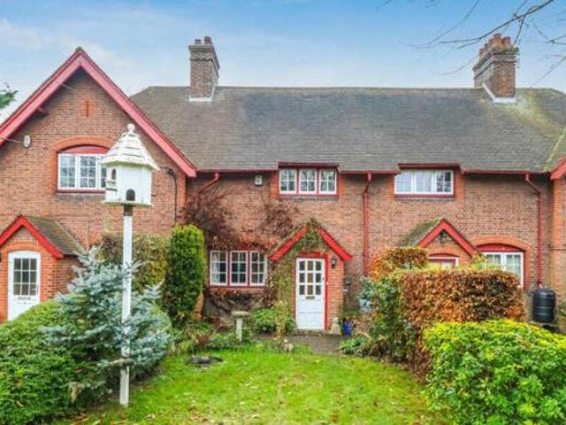 Pepperstock, Luton, 6 Bedroom Terraced