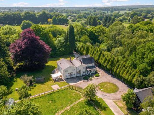 Peppetts Farm, Bellingdon, 6 Bedroom House