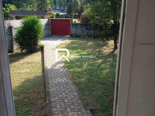 Pequena chácara de 900m na Vila Hípica