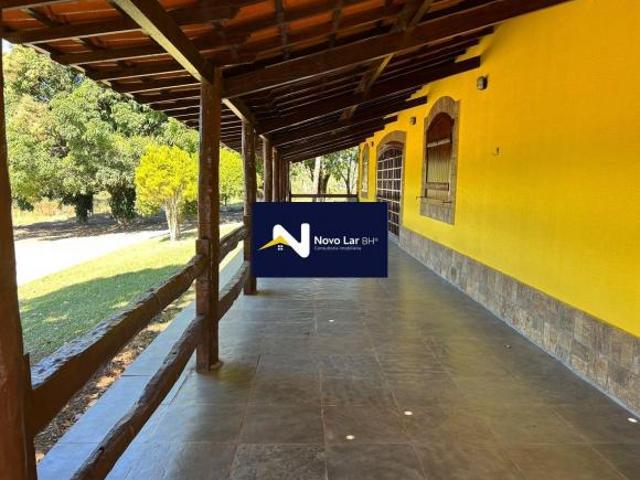 Pequena propriedade rural com sede, 10,6 hectares à venda em Pedro Leopoldo