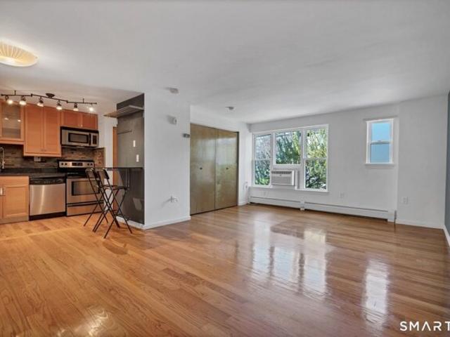 Pequot Ave Unit,new London, Condo For Sale