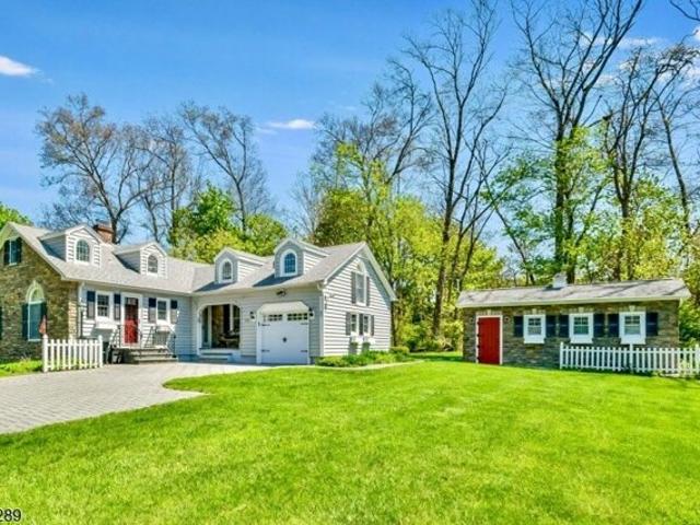 Pequot Trl, Jefferson Township, Home For Sale