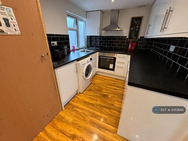 Perth Road, London, N22 2 bed flat to rent £1,950 pcm £450 pw