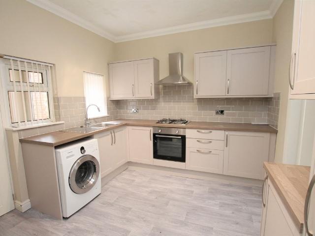 Perth Street HU5, 2 bed detached house to rent, £650 pcm | PrimeLocation