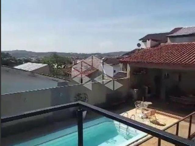 Pertinho do calçadão de Ipanema, a 5minutos da beira do nosso belo Lago Guaíba