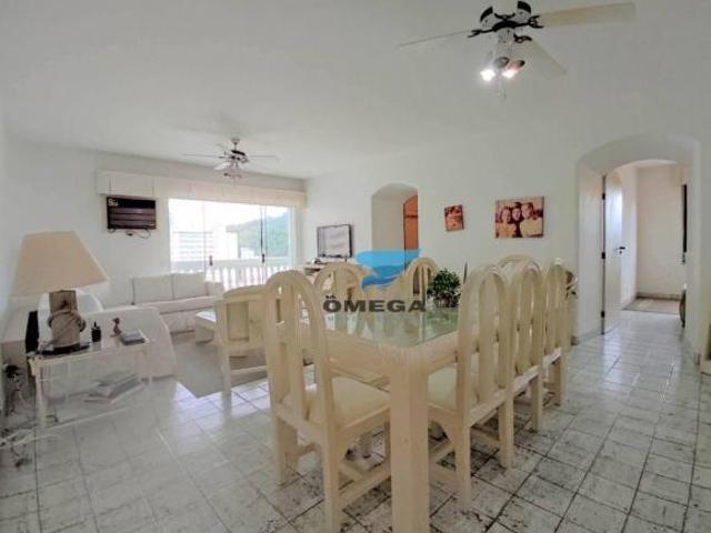 PERTO DA PRAIA Apartamento com 3 quartos 1 vaga Praia das Pitangueiras, Guarujá