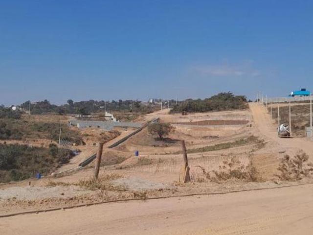 Perto de Tudo: Lote de 1.000m² com Infraestrutura Pronta ao Lado da Raposo