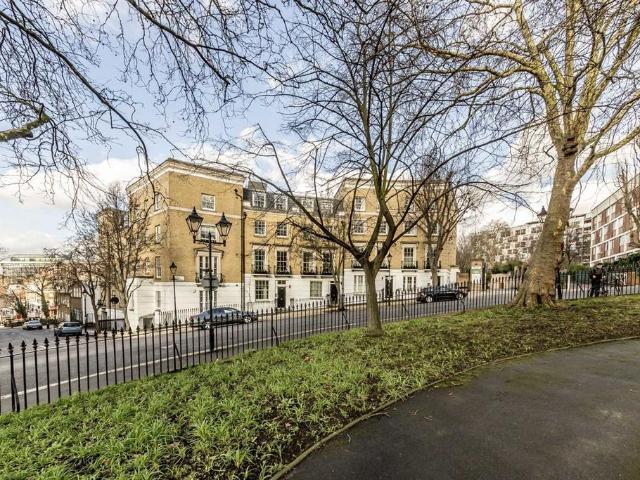 Percy Circus, London WC1X 2 bed flat to rent £3,000 pcm £692 pw