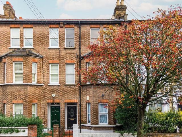 Percy Road, Shepherd's Bush, London, W12 1 bed flat to rent £2,000 pcm £462 pw