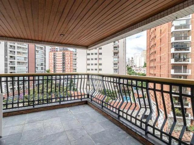 Perdizes. Apartamento a venda. 4 suítes. 3 vagas. terraço. lazer