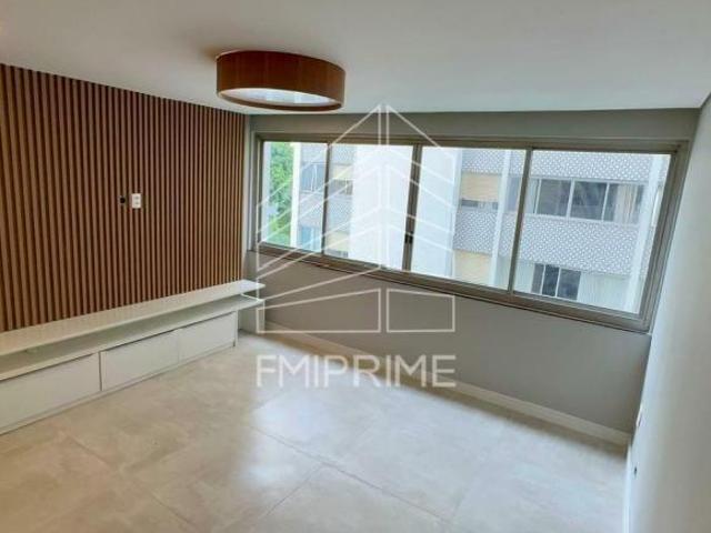 Perdizes local de fácil acesso. Apartamento com 115 metros úteis