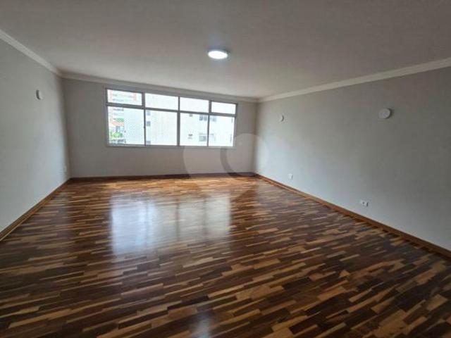 Perdizes. próximo PUC. 3 dormitórios. suíte. 2 vagas de garagem