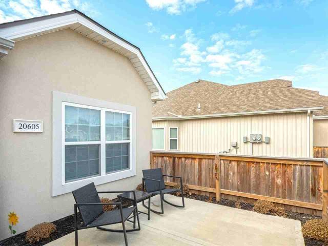Peregrine Valley Duplexes 2 Bedroom Apartment for Rent at 1043 Arrowhead Rdg, Independence, MO 64056 Blue Village