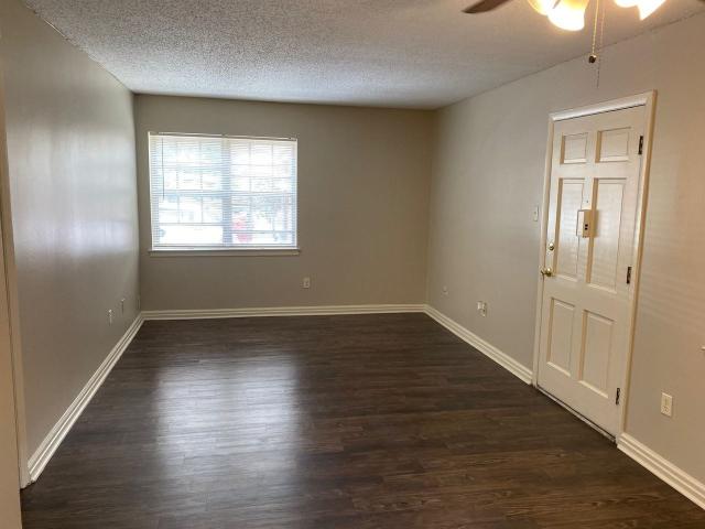 Perfect Midtown Location 1 Bedroom Apartment for Rent at 2780 Madison Ave, Memphis, TN 38111