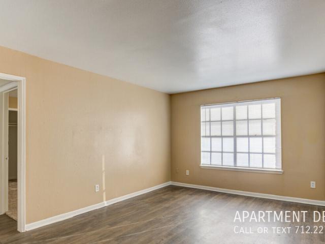 Perfect combination of convenience and sophistication. nice apartments in Braeburn