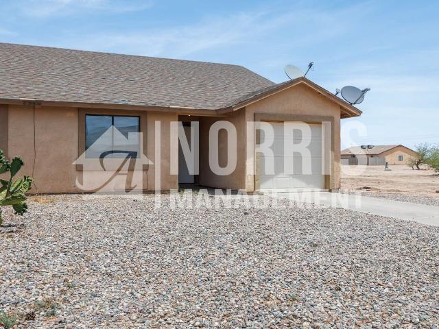 Perfect Duplex in Arizona City 3 Bedroom Apartment for Rent at 8340 W Mystery Dr, Arizona City, AZ 85123