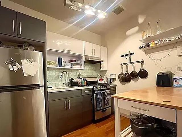 Perfect for Pratt / laundry / roof top / AC