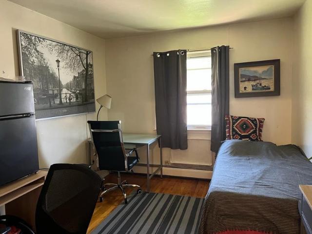 Perfect Location at border of Rego Park Male preferred