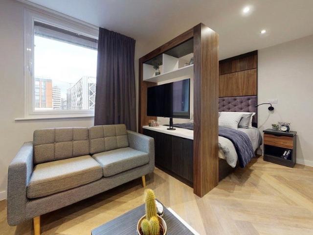 Perfect Studio in Leeds Centre ls2