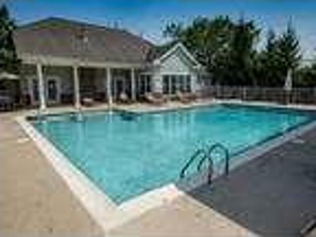 Perfect 1 BD 1 BA For Rent