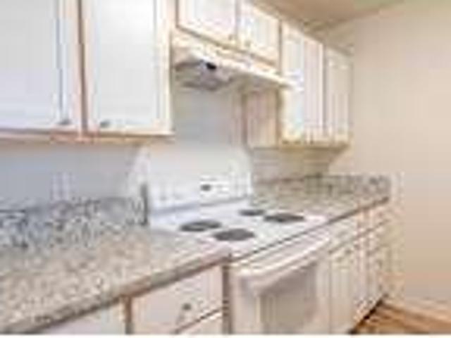 Perfect 1 Bedroom 1 Bathroom Now Available $1245 Per Month