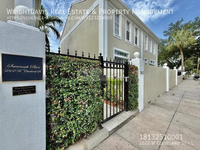 Perfect 2/2.5 condo in South Tampa!
