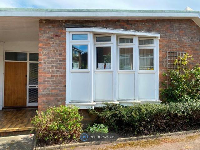 Perifield, London SE21, 3 bed bungalow to rent, £3,375 pcm | PrimeLocation