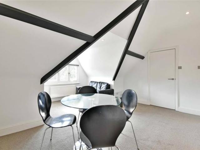 Period conversion 2 bedroom flat Willesden Green