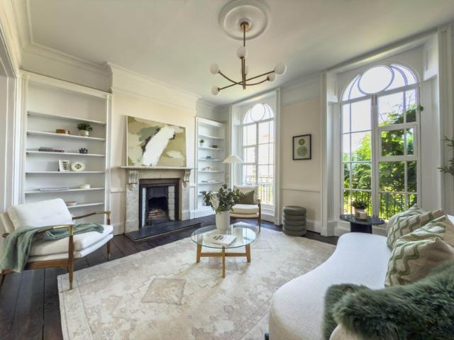 Period property in De Beauvoir