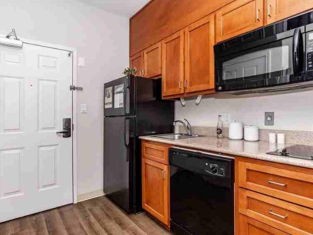 Perla 1960 Studio Apartment for Rent at 8719 Fm 1960 Rd W, Houston, TX 77070