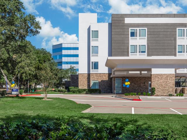 Perla Park Ten Studio Apartment for Rent at 1350 Broadfield Blvd, Houston, TX 77084 Energy Corridor