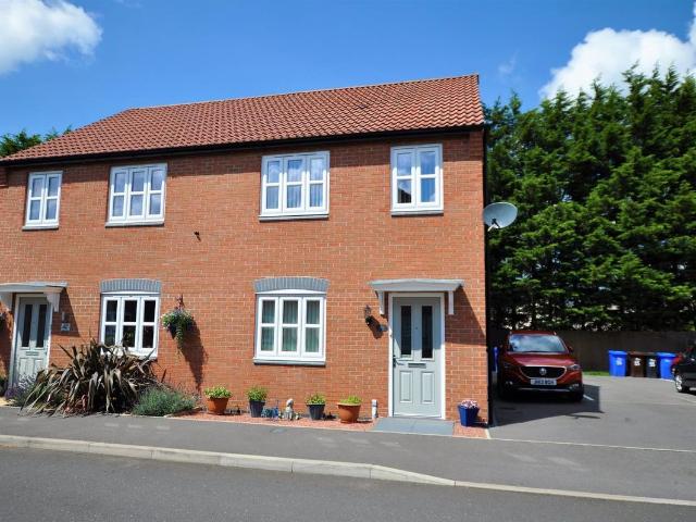 Perle Road, Burton Upon Trent, Staffordshire DE14, 3 bed semi detached house to rent, £1,050 pcm | PrimeLocation