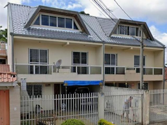 Permuta ou financiamento Sobrado 04 quartos c/suíte, terreno nos fundos, no Jardim das Américas em